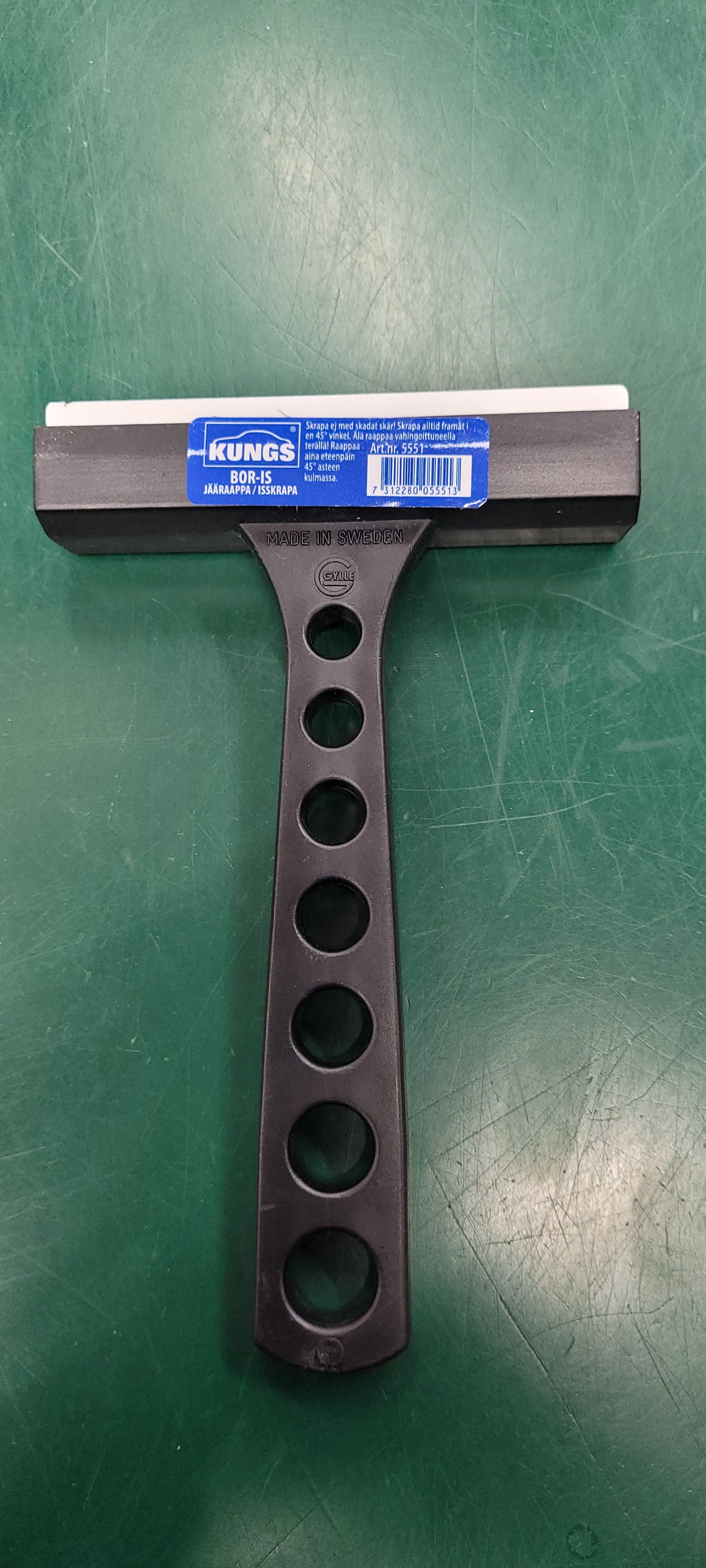 Kungs Ice Scraper – Maier Hardware